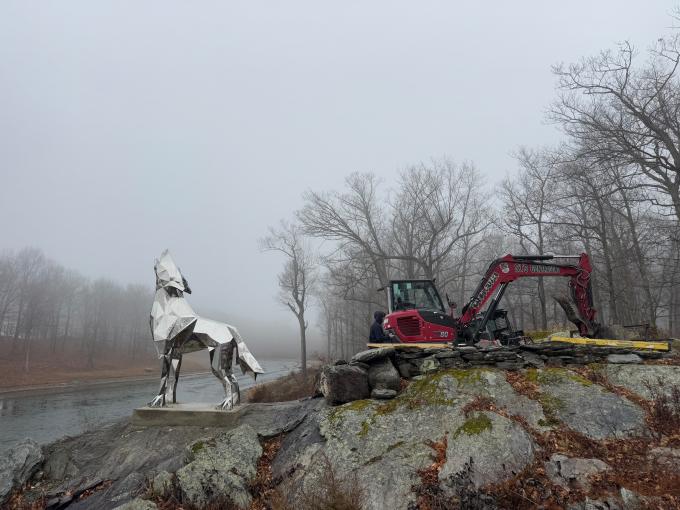 Wangstone Stainless Steel Wolf Sculpture Installed In The United States