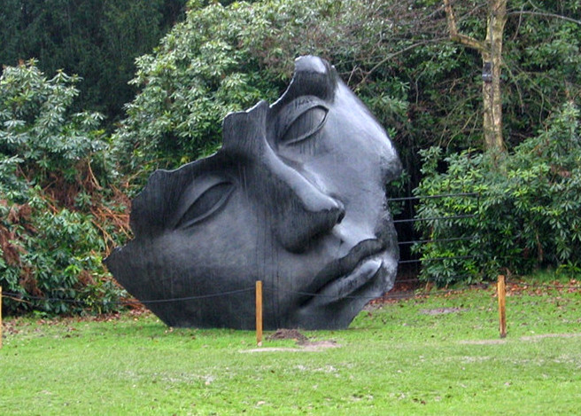 220cm Famous Half Face Bronze Statue Antique Art OEM / ODM Available